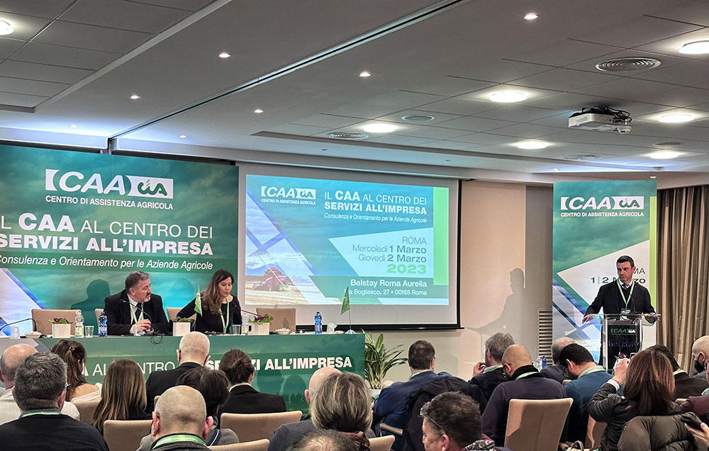 CIA - Agricoltori Italiani - Il CAA-Cia al centro dei servizi all ...